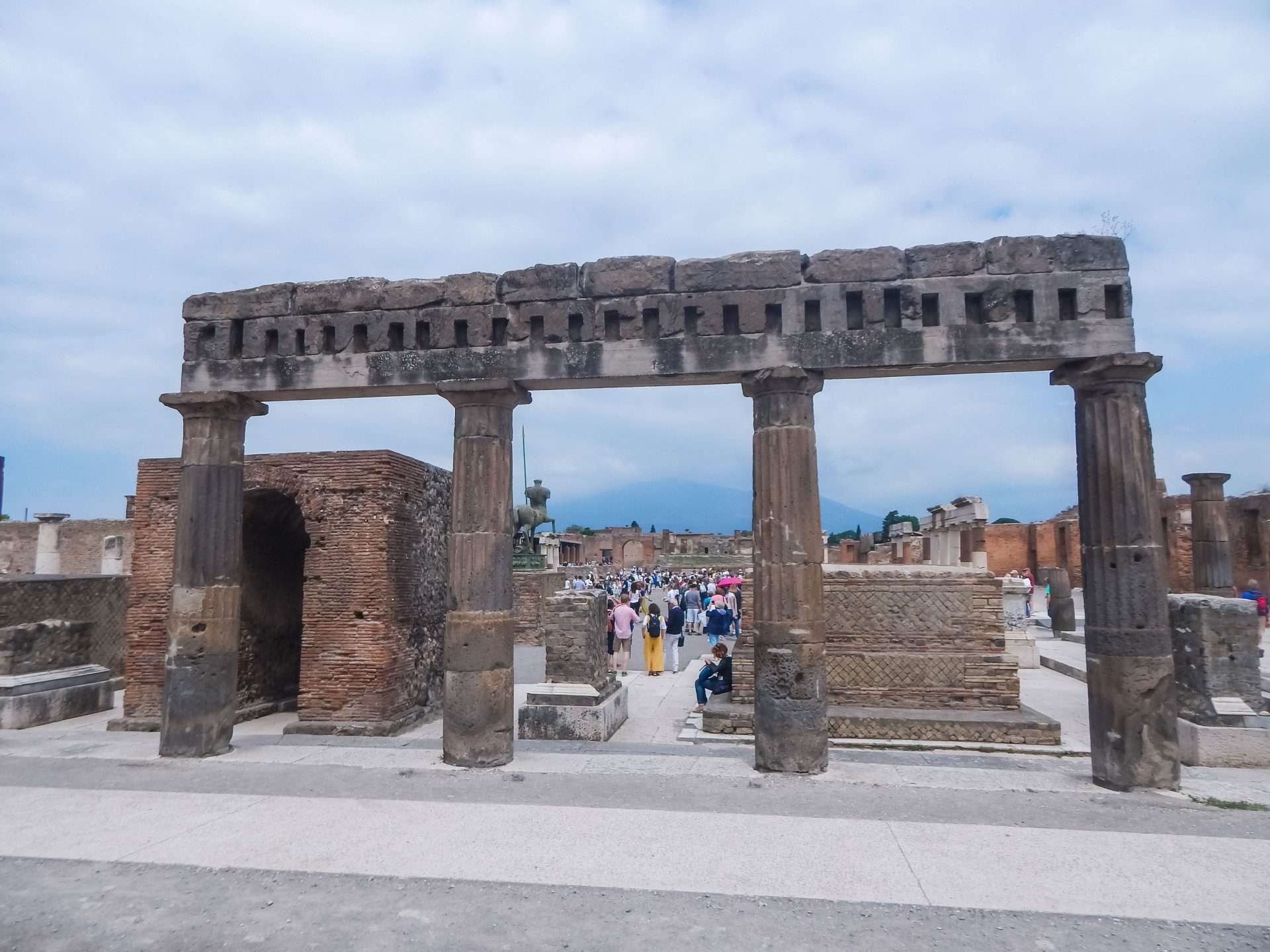 Visiting Pompeii Guide: What to see on your first visit to Pompeii ...