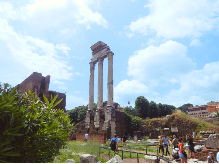Roman Forum Guide: Must-See Monuments – World by Isa