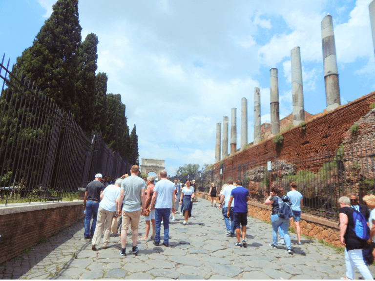 Roman Forum Guide: Must-See Monuments – World by Isa